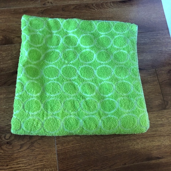 Bath | Green Lightweight Texture Beach Towel | Poshmark